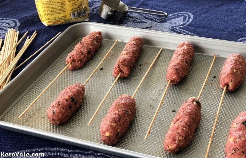 Beef Kebabs with Cucumber Yogurt Sauce Low Carb Recipe