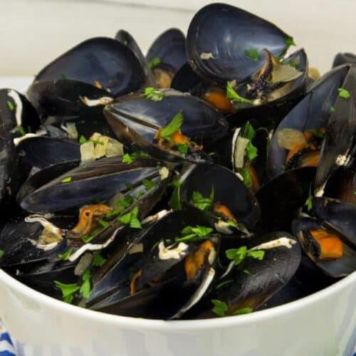 Keto Instant Pot Mussels with Lemon Garlic Butter Quick and Easy | KetoVale